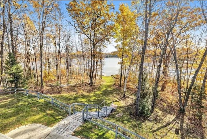 Peaceful 3bdr Lake Home On Atv/snowmobile Trail - Mountain, WI
