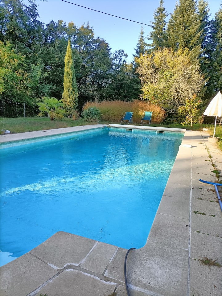 Repos Et Détente Dans La Nature Piscine Privée - Saint-Mathieu