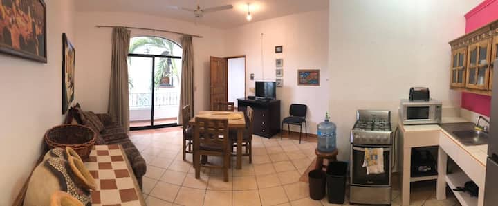 Lovely Central Studio 3 Blocks From The Beach - Puerto Vallarta