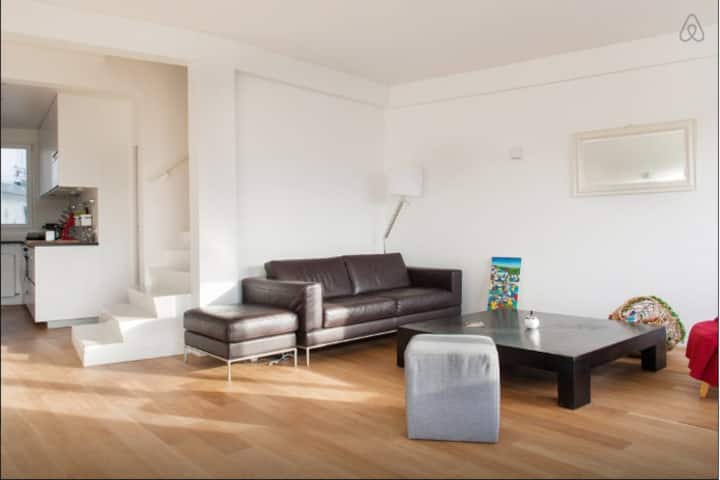 Chambre Confortable Dans Un Beau Duplex Familial - Paris