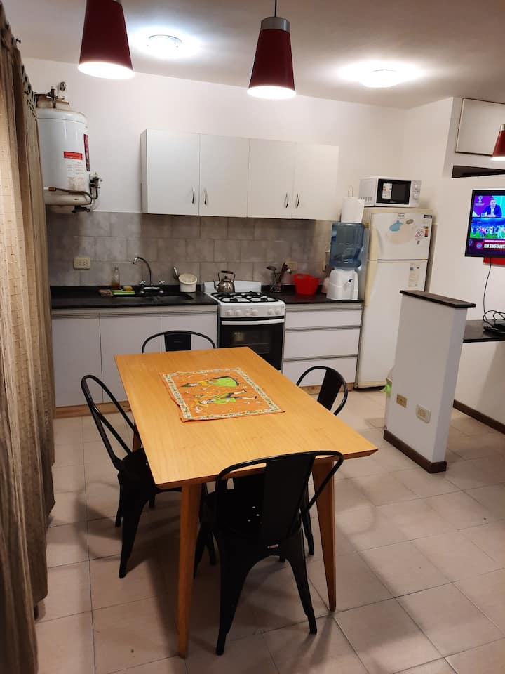 Planta Baja  Ubicado En Un Barrio Tranquilo - Pinamar