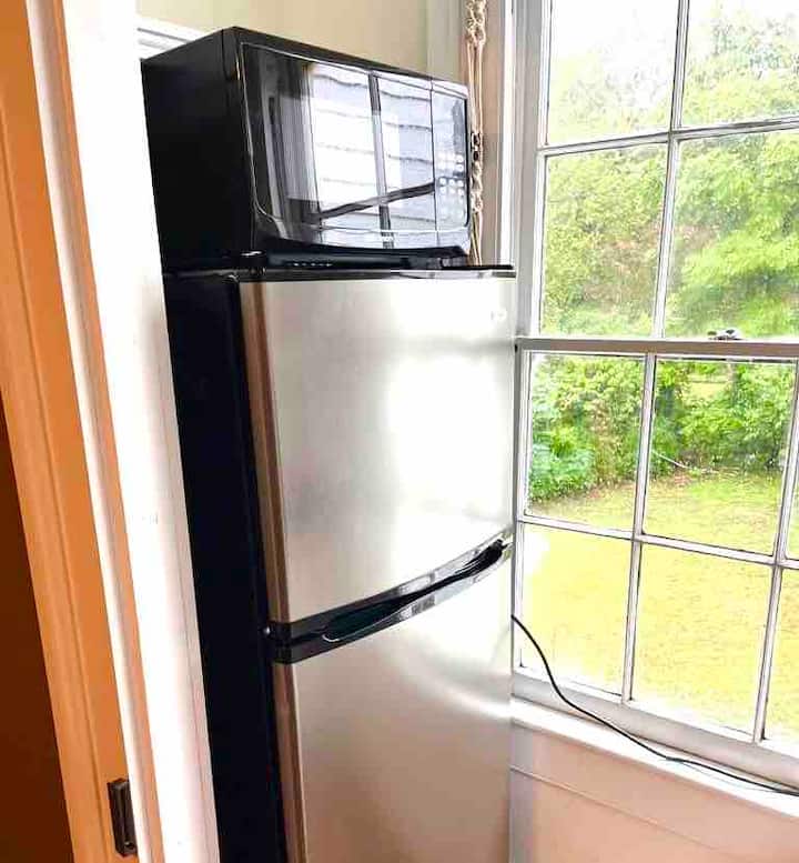 Civil Century 2 Bedroom “B” Suite! - Petersburg