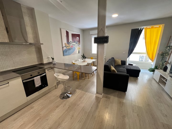 M1 Rincón De La Merced Laurel By Apt Logrono Org - Oyón, España