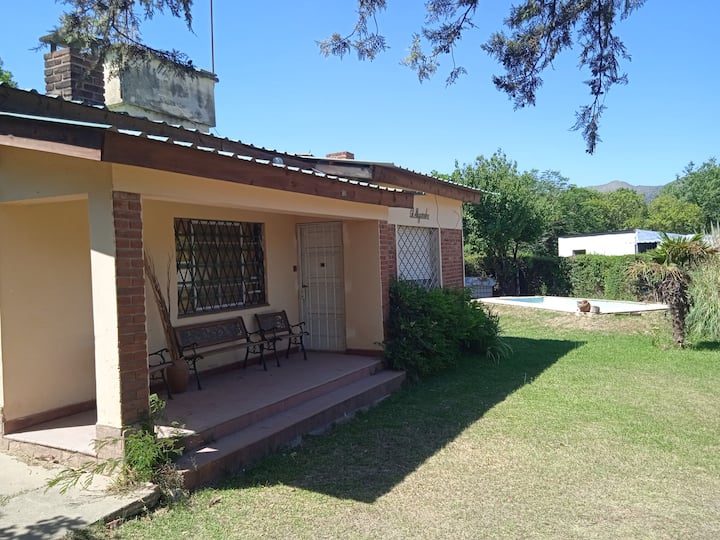 Casa Con Pileta Y Parque - Cosquín