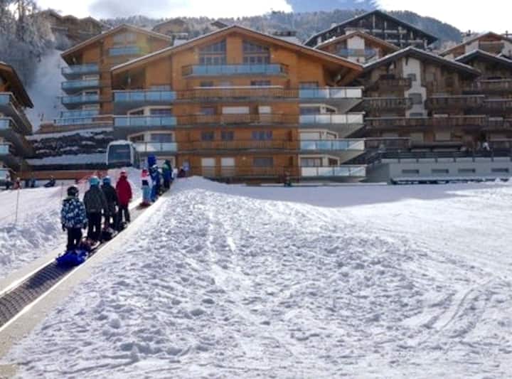 Grand Appartement Piscine Sauna En Accès Direct - Nendaz