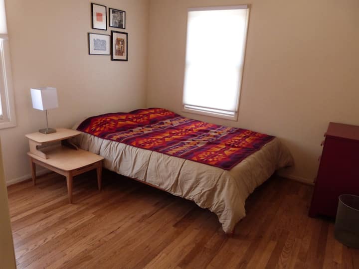 Peaceful 2 Bedroom, 2 Bath. - Gallup, NM