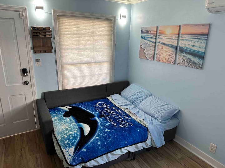 Ocean Beach Private Cottage Getaway - Mission Bay - San Diego