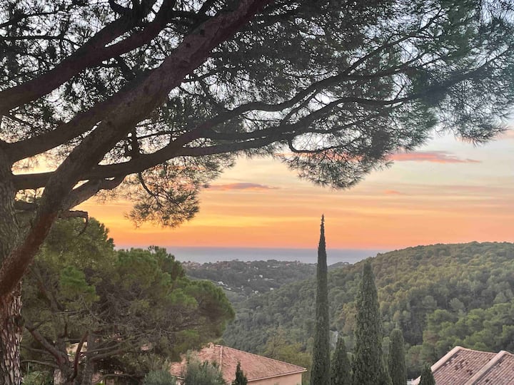 Magnifique Vue Mer Vence
« L’oree De Vence » - Vence