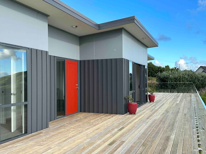Bombay Hills With Spacious Views - Pōkeno