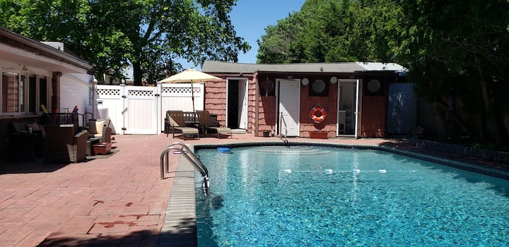 Long Island Pool Getaway - Suffolk County, NY