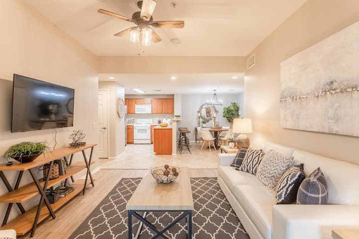 30 Day Luxurious Condo In The Heart Of Temecula! - Temecula, CA