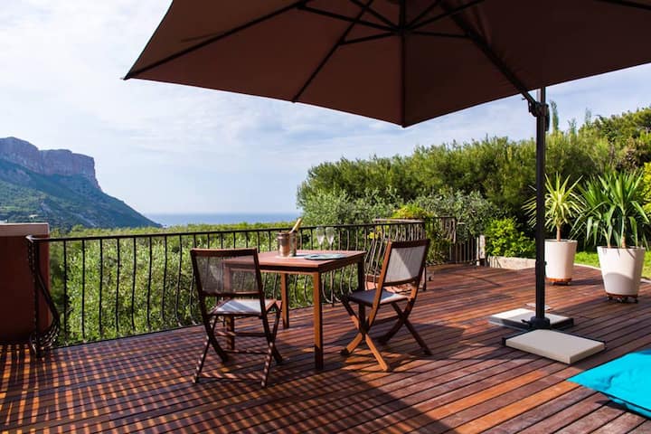 Chambre Turquoise Terrasse Vue Mer Et Piscine - Cassis
