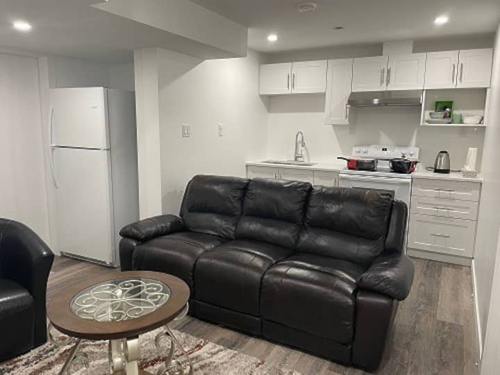 1 Bedroom Basement Suite. Just Like Home! - Regina