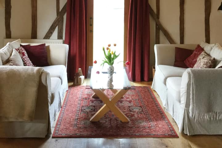 The Hayloft. Self Contained Accommodation - Essex