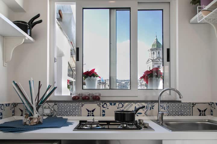Riggiolella,penthouse Above The Rooftops Of Naples - Neapel