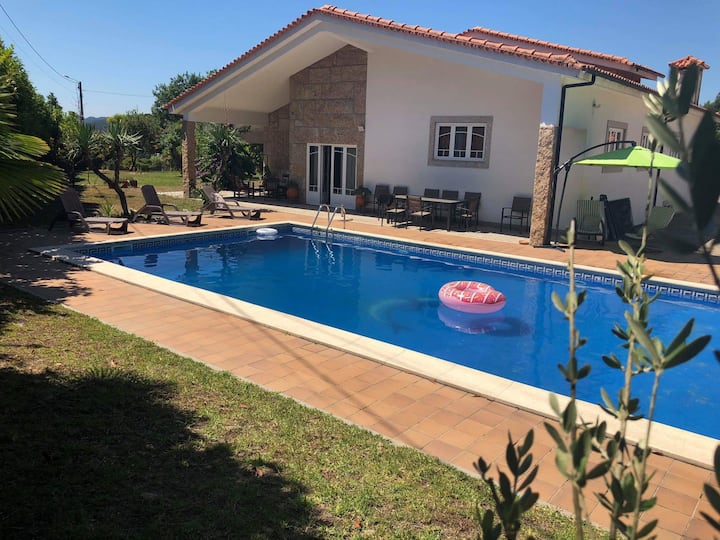 The Oak´s Wolf- Country House- Fafe Guimarães - Fafe