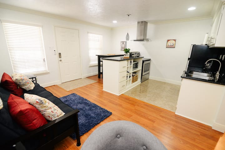 City Living 💥Parks - Bikable- Heart Of All Action - United States