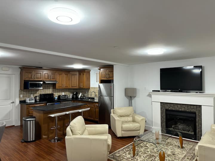 Modern 2 Br Suite In Vancouver - Vancouver