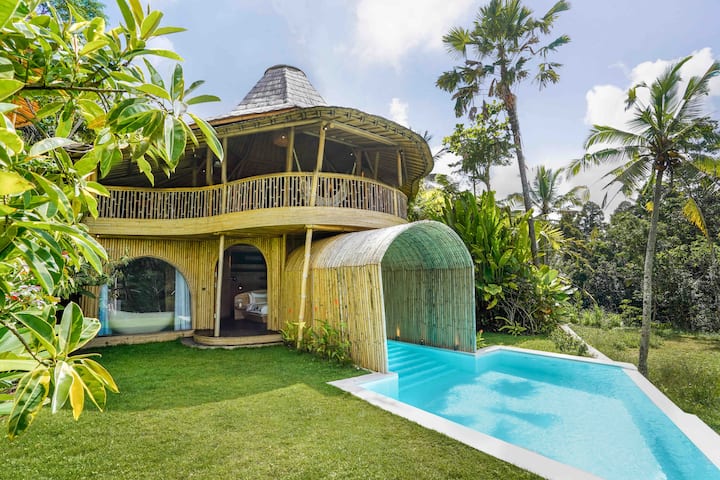 OMG! | One of over 50 Airbnb Categories