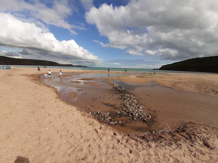 Pembrokeshire Seaside Chalet On Coastal Path - Freshwater East