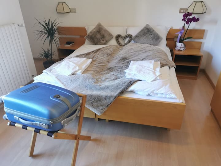 Camera Doppia Standard In B&b Con Bagno Nuovissimo - Agordo