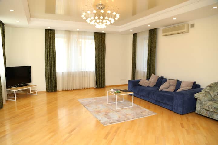 5rooms Khreshatik Maidan - Kijów