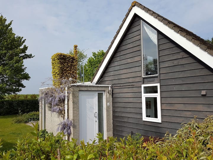 Ruhig Gelegenes Ferienhaus Mit Großem Garten - Bruinisse