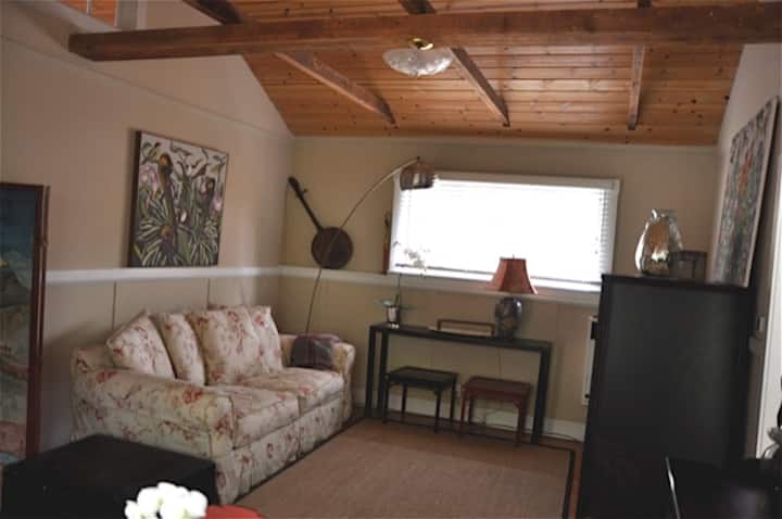 Unique Cottage, Private, Downtown - Santa Barbara, CA