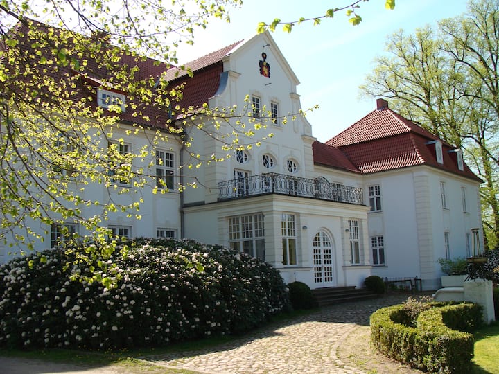 Great Apartment At Schloss Badow - Gottesgabe