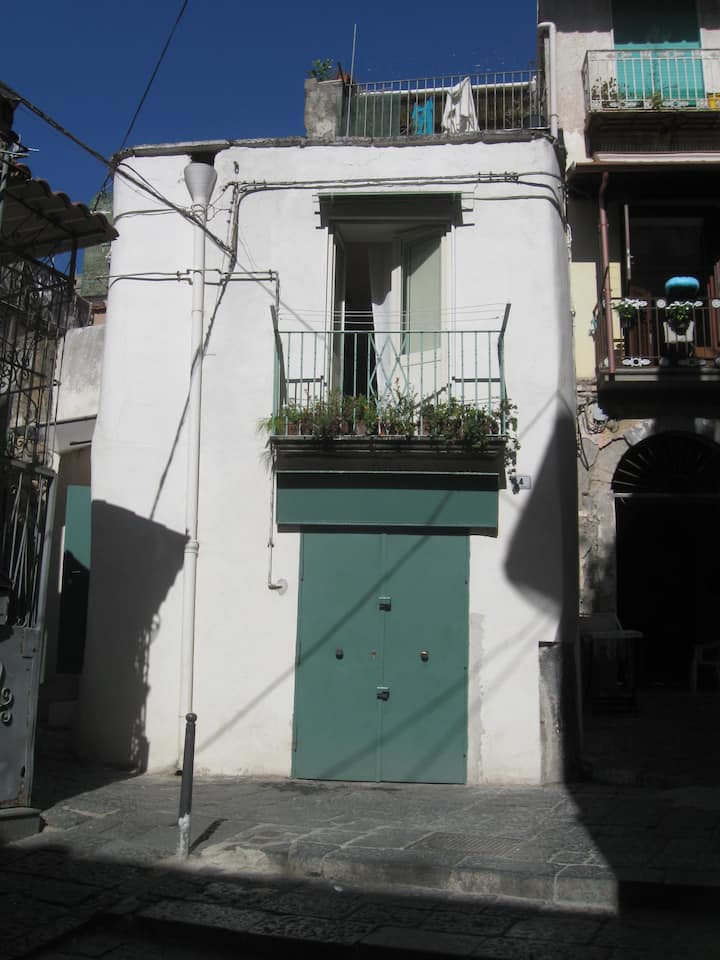 "La Scalinatella" Atmosfera E Comfort, Portici - Portici