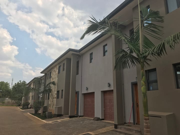 Marangu Courts Serviced 2 Bedroom Apartment - Lusaka