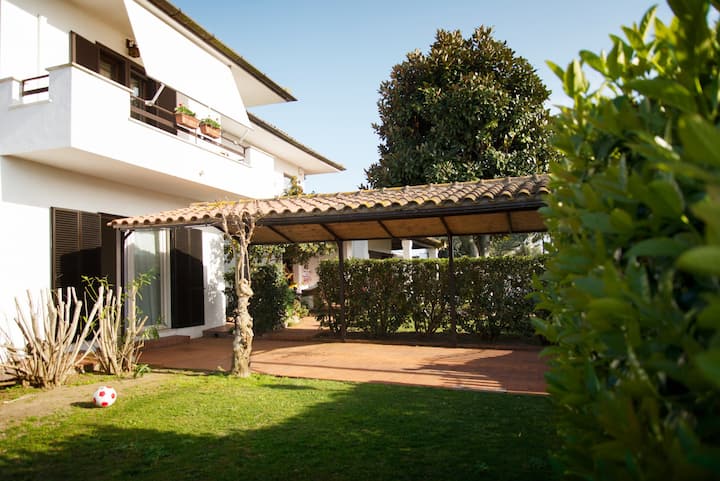 Appartamento In Villa - Terracina