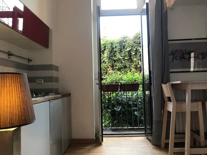 Monolocale Milano Centro Baiamonti - Milaan