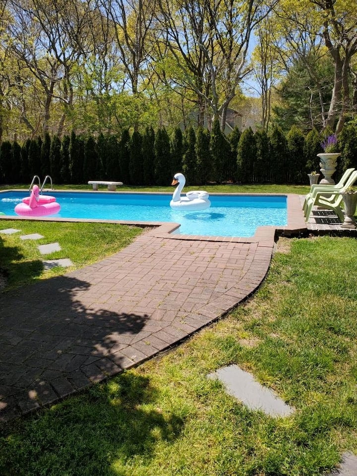 Stunning Cabin, A Hidden Gem! - East Hampton, NY