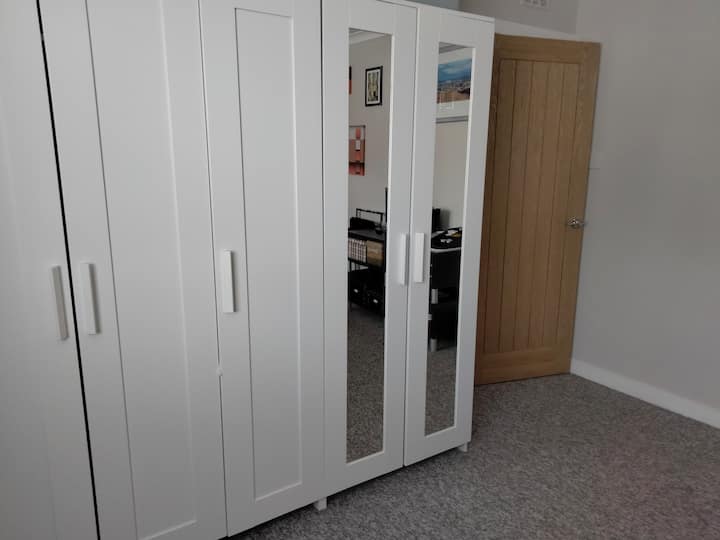 Large Double Room - Rosyth - Dunfermline