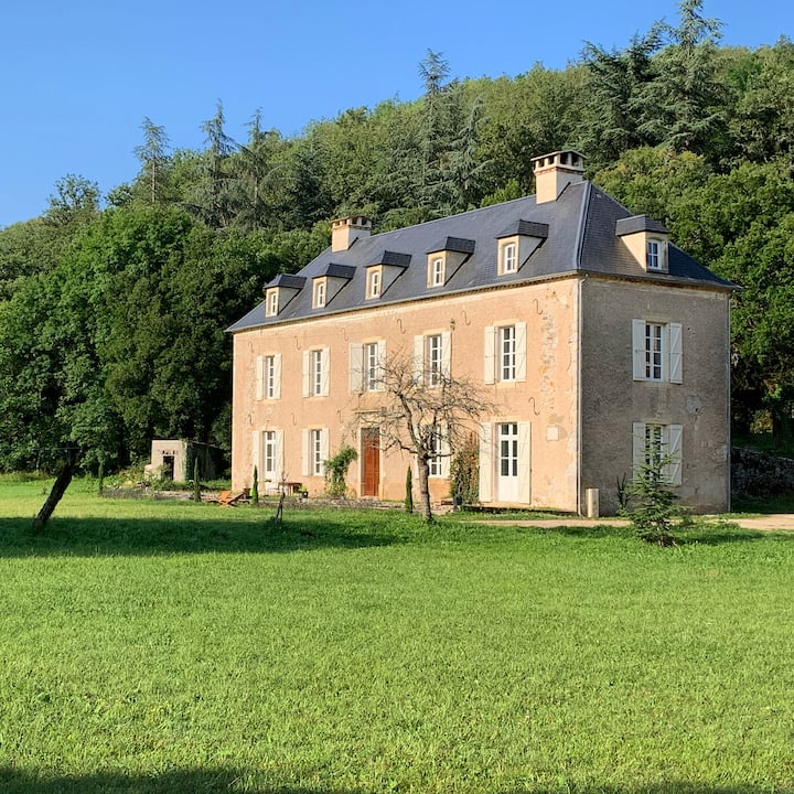 Private Room In Historic Manor (Queen Bed) (Mimi) - Cajarc
