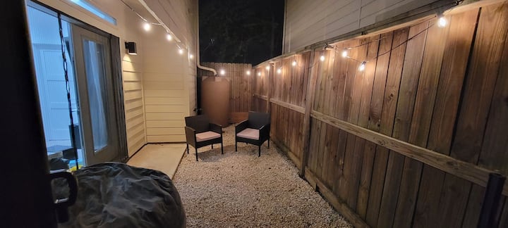 Peaceful Private Suite With Private Patio Near Dt - Houston, TX