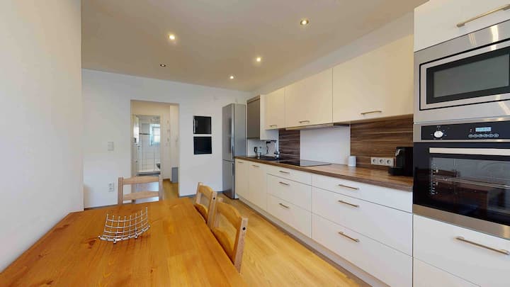 Zentral/2 Zimmer/kostenloser Parkplatz/xxl Küche - Buchloe