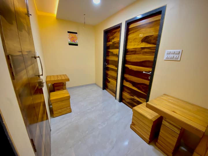 Ensuite Private Bedroom - Kolkata