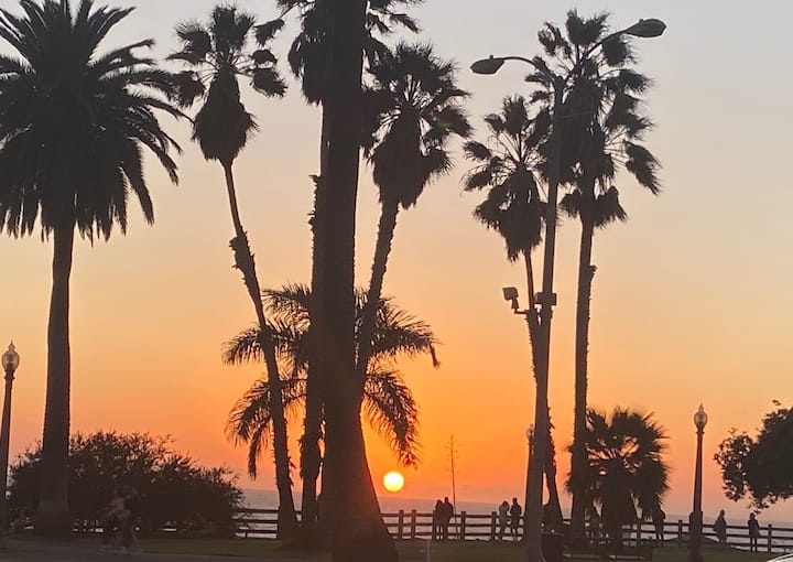 Vacation Home Entire Studio In Santa Monica  Beach - Marina del Rey, CA