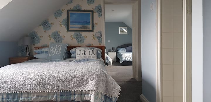2 Roomed Suite Sleeping 6 - County Kerry