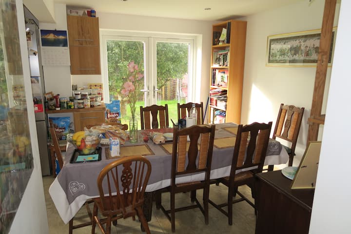 Quiet Modern Bedroom, Parking & Gardens - 牛津