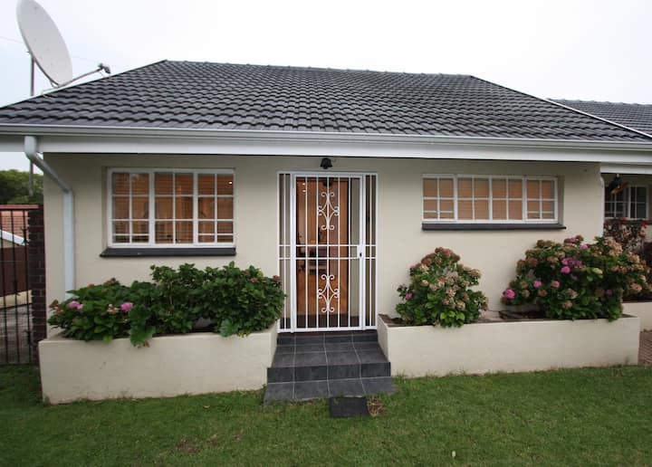 River Retreat Guest Cottage - Sandton
