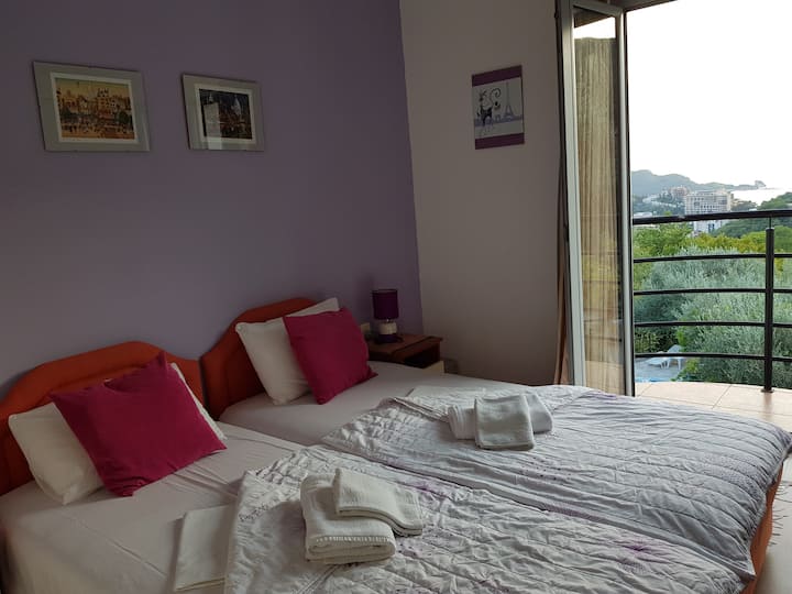Twin Room With A Sea View In A Resort "Maslinjak" - Budva
