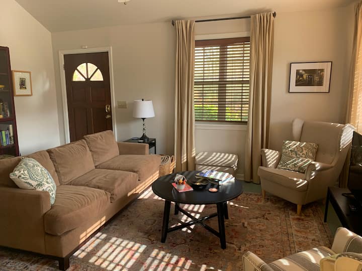 The Garden House Is Close To The Trolley & Main St - 스탁빌