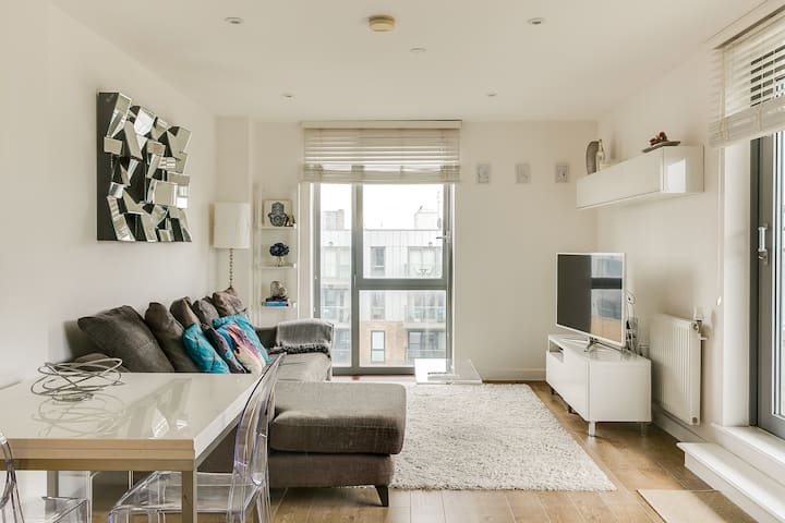 1bed W/private Balcony & Gym, Near Canary Wharf - London, ON, Canada