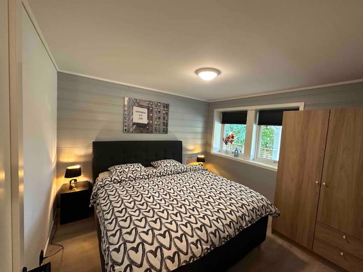 Renovated | King Bed, Free Parking & Sea Fishing - Bergen, Noruega