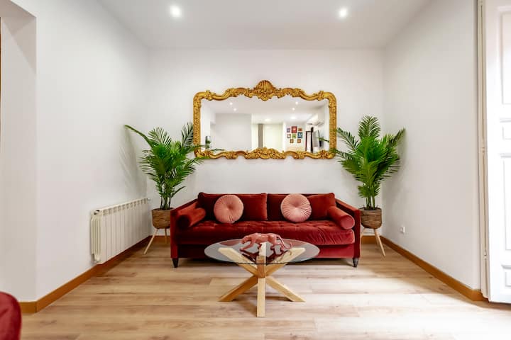 Luminous Mirror Apartment In Plaza Mayor - Madrid