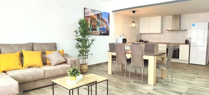 Precioso Apartamento, Grande, Nuevo Y Lumisono. - Valencia