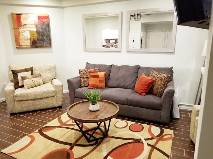 The Jacqueline - Mount Rainier, MD